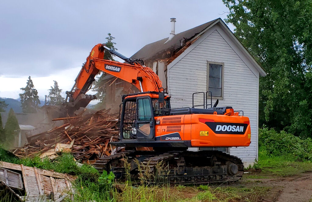 Advanced Residential Demolition - Logan Development